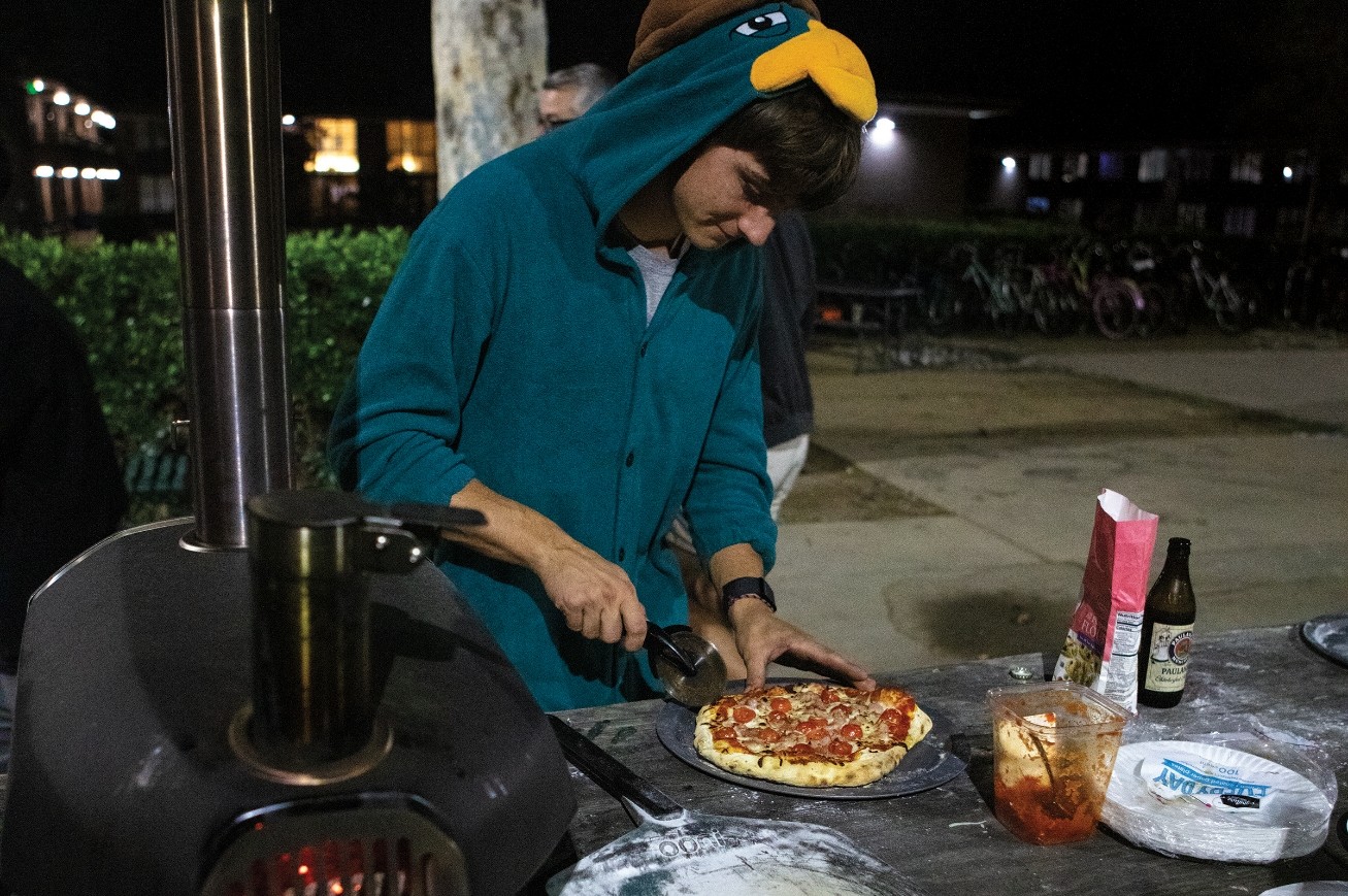 Midnight Pie | Fall/Winter 2022 | Harvey Mudd College Magazine